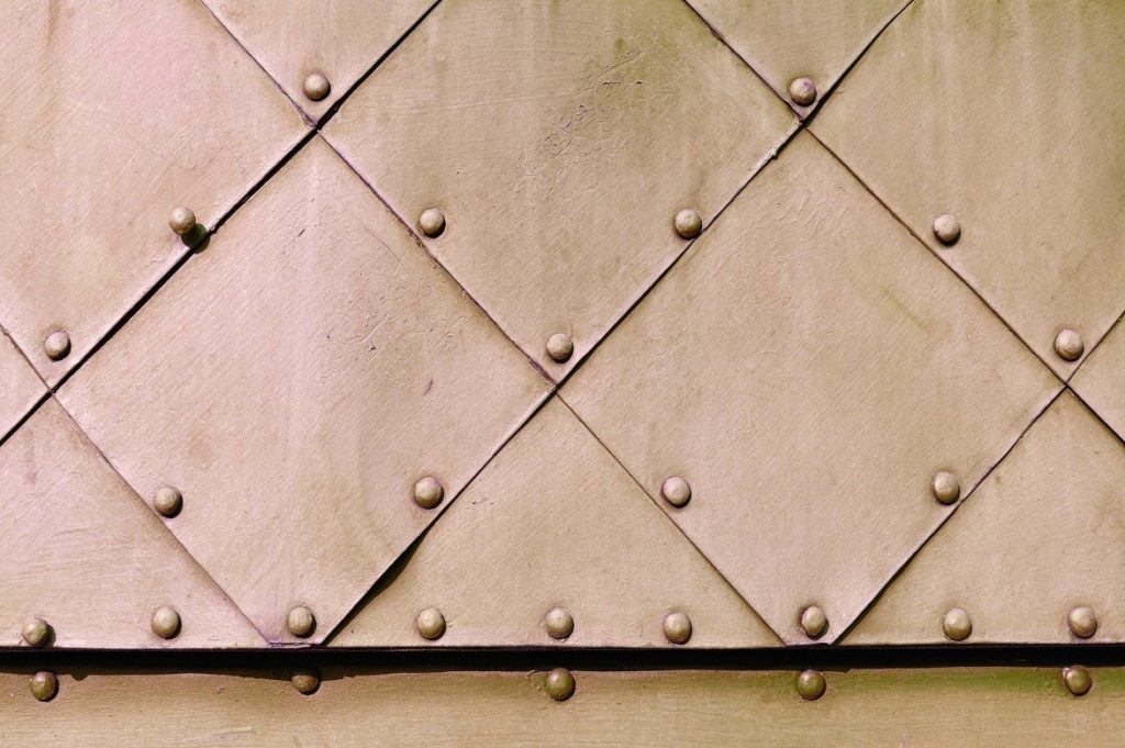 Why Muntz Metal Continues to be a Favorite in the Shipping Industry