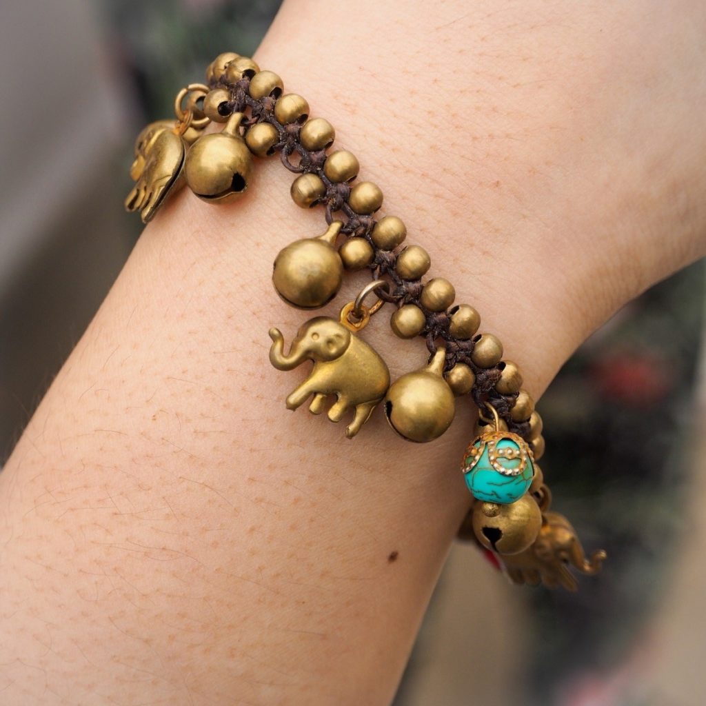 Using Brass Sheet Metal to Make Fashion Items than Can Beautify Homes